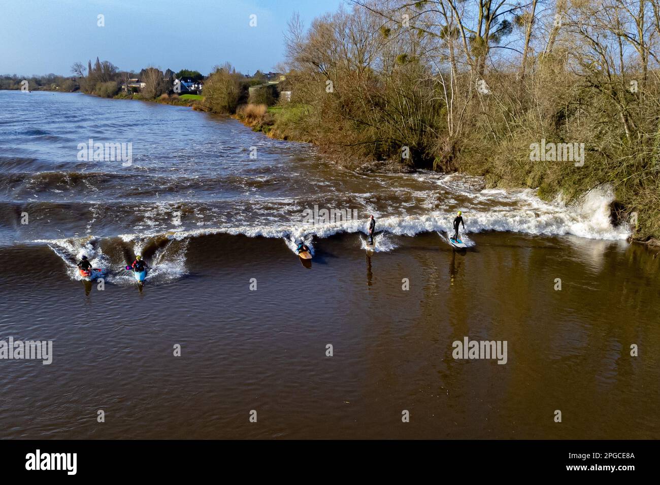 Surfers and kayakers ride a 'four-star' Severn Bore at Minsterworth ...