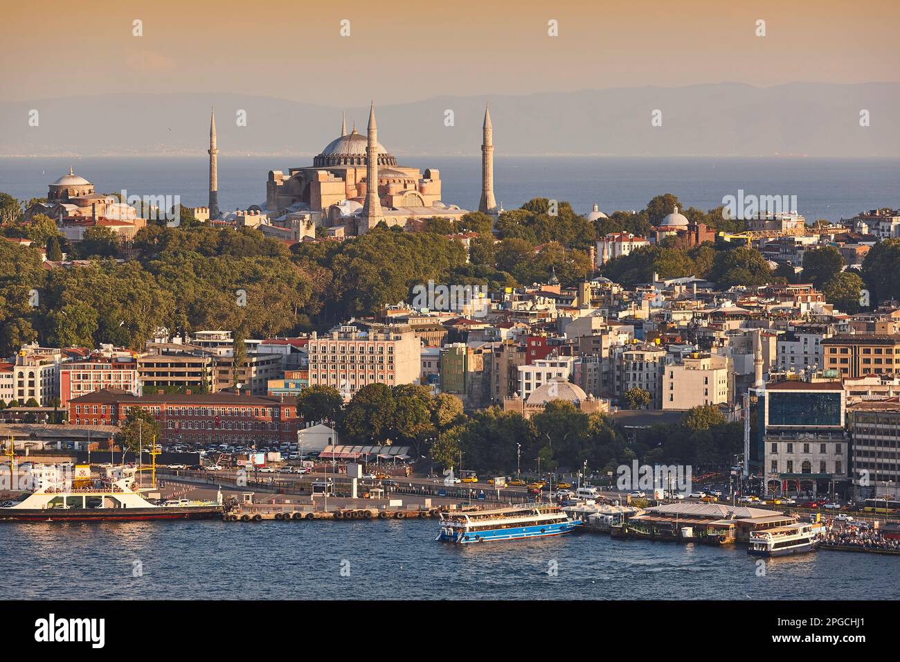 Istambul hagia sophia building hi-res stock photography and images - Alamy