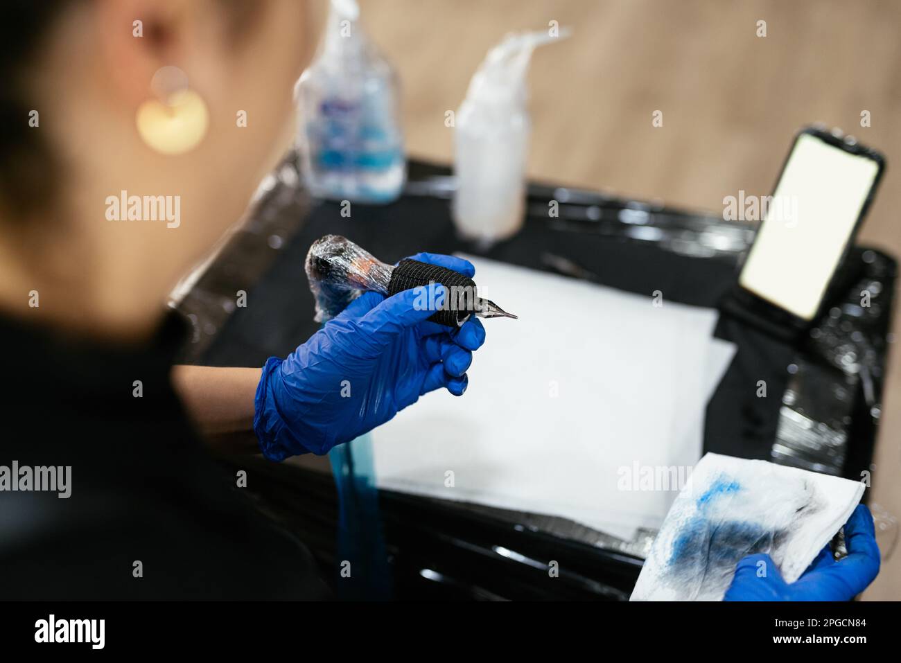 Wiping ink hi-res stock photography and images - Alamy