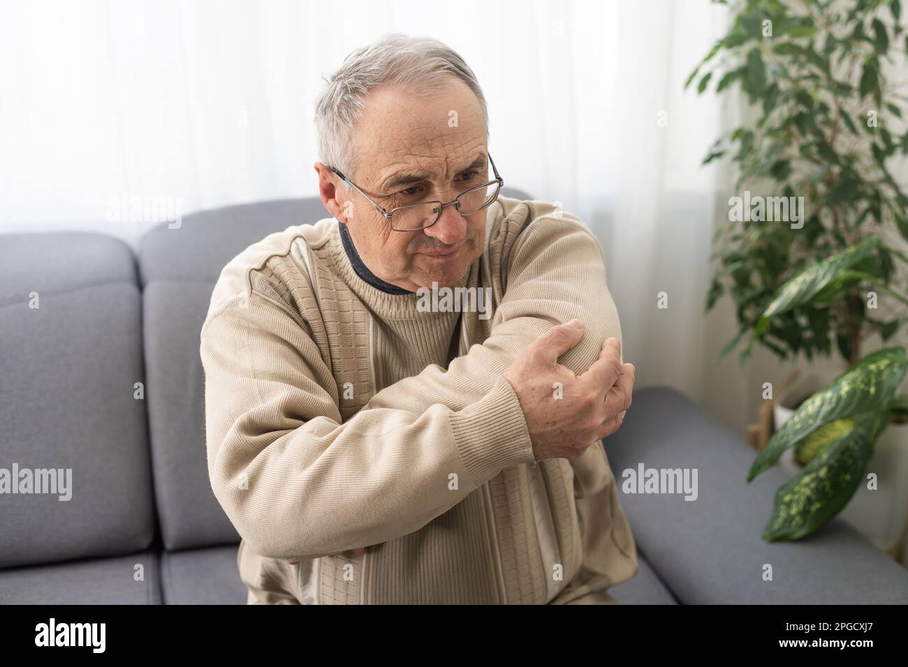 Elbow flexion hi-res stock photography and images - Alamy