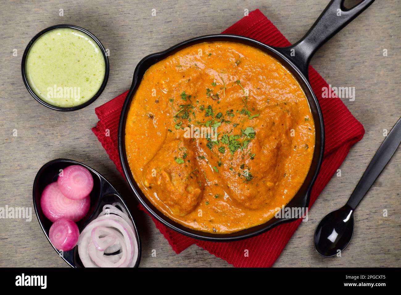 Mint cilantro chutney hi-res stock photography and images - Alamy