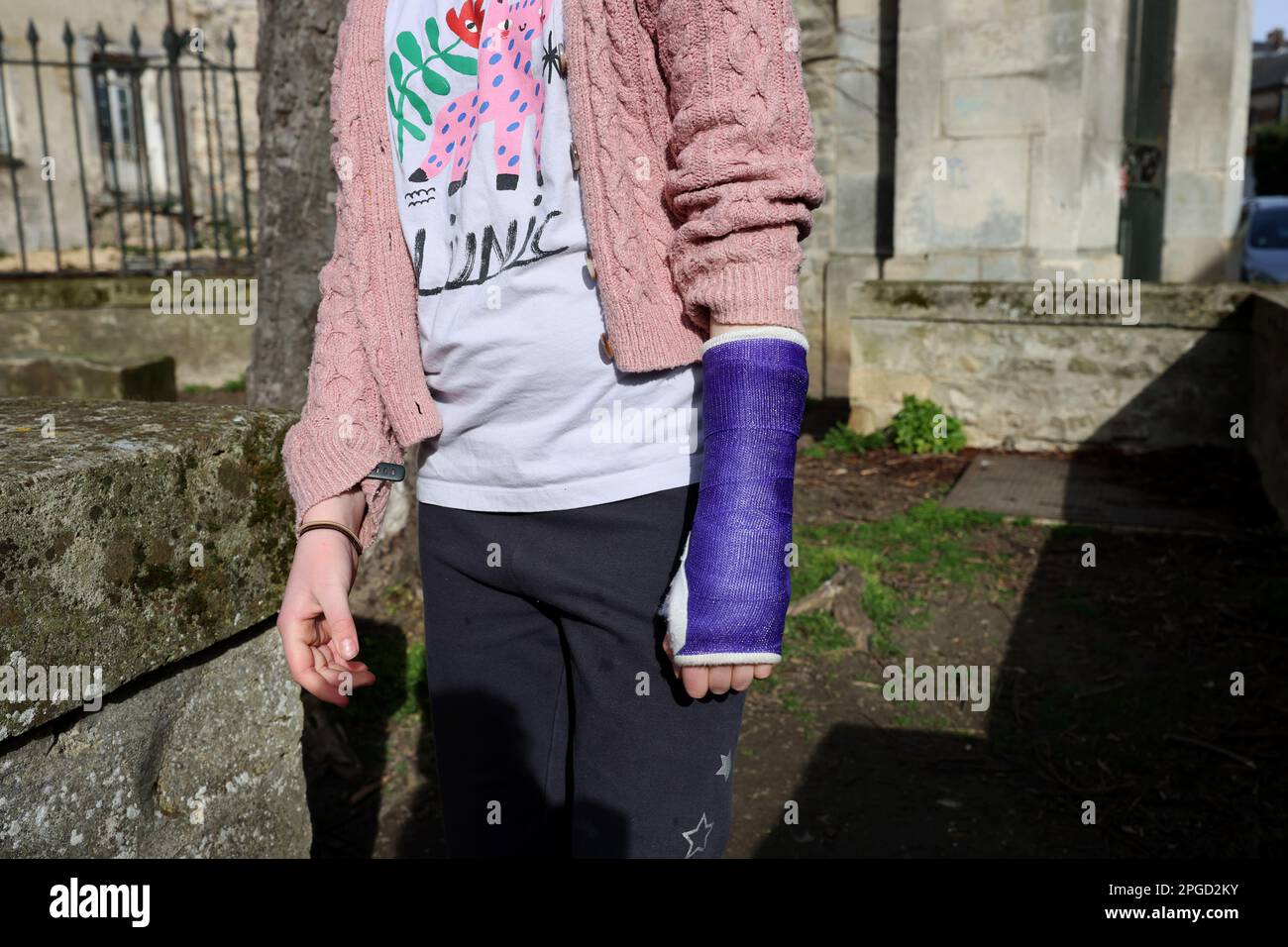 An eleven year old girl pictured with a plaster cast on her broken ...