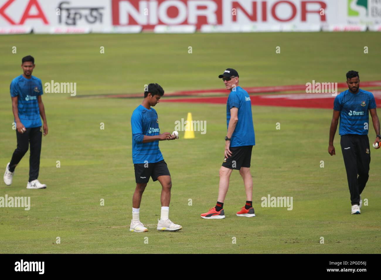 Mustafizur Rahman, Hasan Mahmud, Allan Donald and Ebadot Hossain during ...