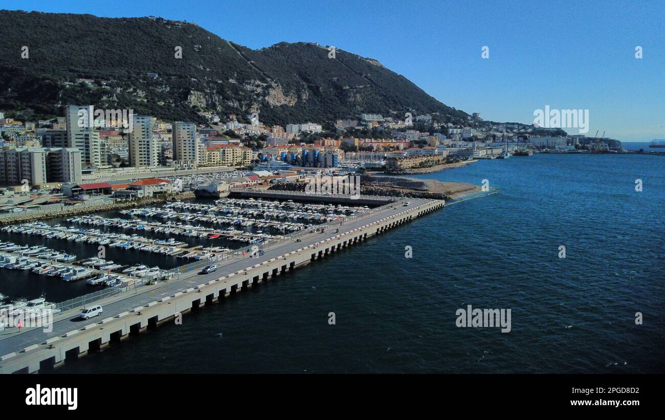 Gibraltar marina bay boats hi-res stock photography and images - Alamy