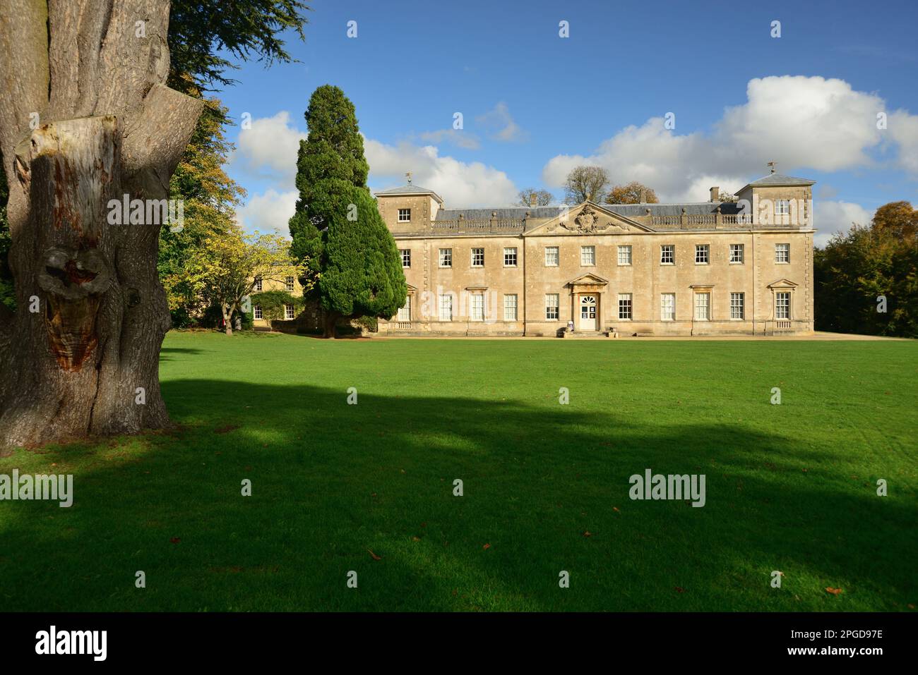 Grounds lydiard house hi-res stock photography and images - Alamy