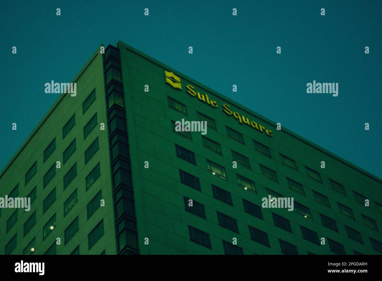 Sule square hi-res stock photography and images - Alamy