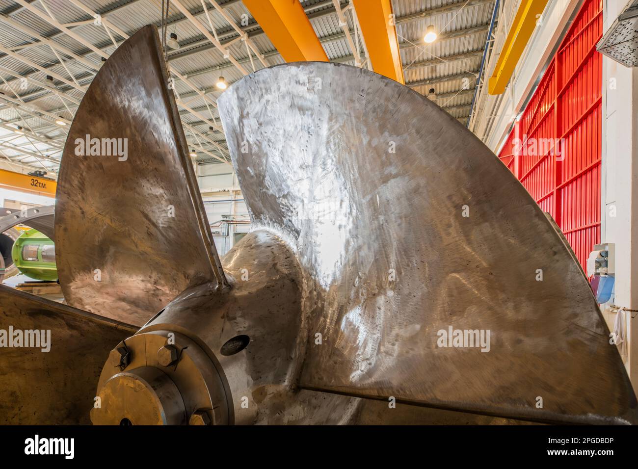 Ship component manufacturing hi-res stock photography and images - Alamy