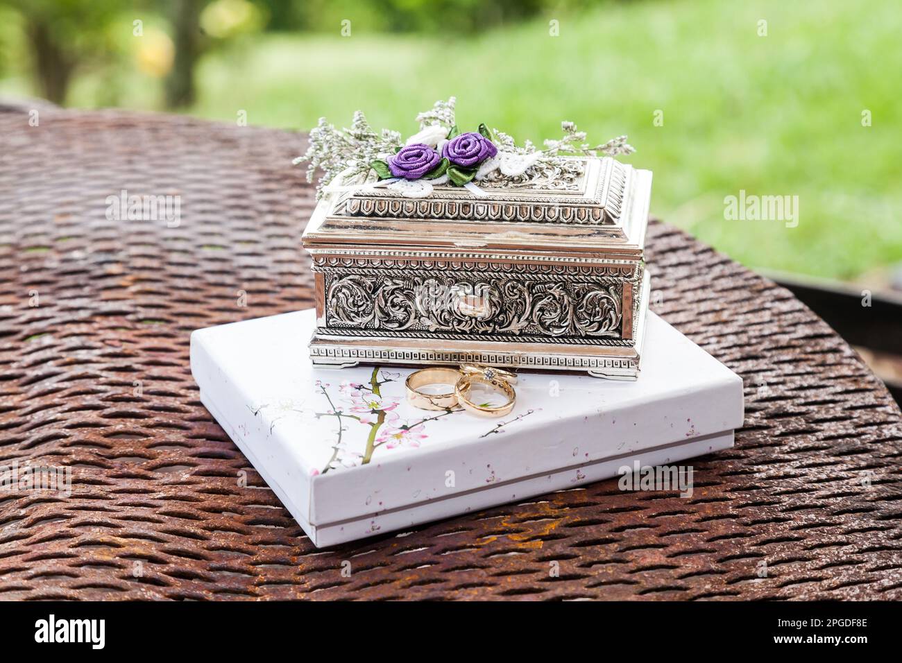 Traditional ring ceremony hi-res stock photography and images - Alamy