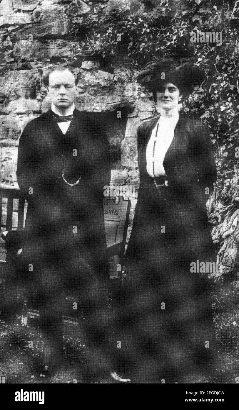 Winston Churchill with his wife, Clementine, 1908 Stock Photo - Alamy