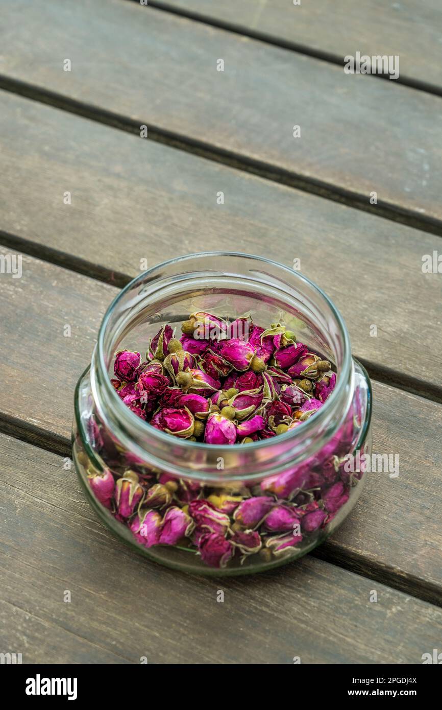 The infusion of rose petals is recognized for its antioxidant ...