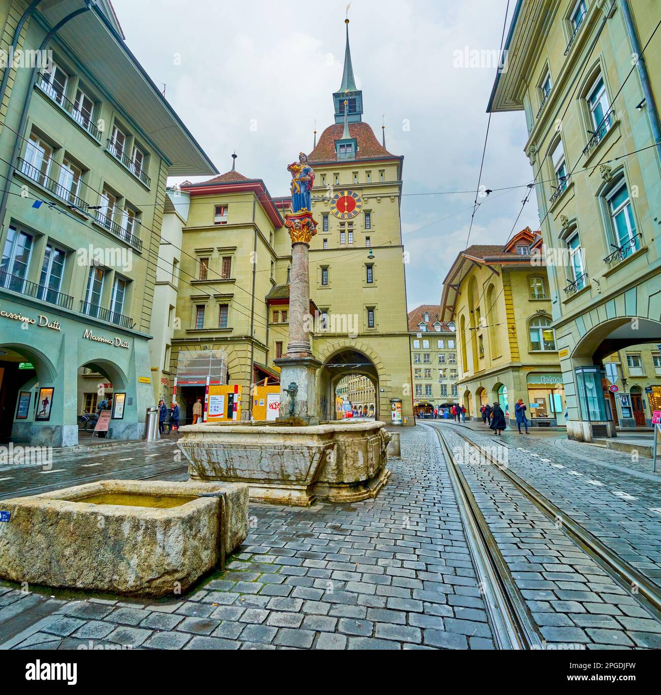 BERN, SWITZERLAND - MARCH 31, 2022: Kafigturm tower and medieval Anna ...