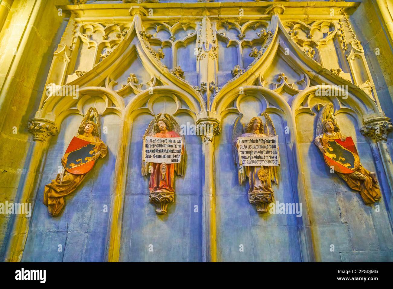 Bern munster switzerland interior hi-res stock photography and images ...