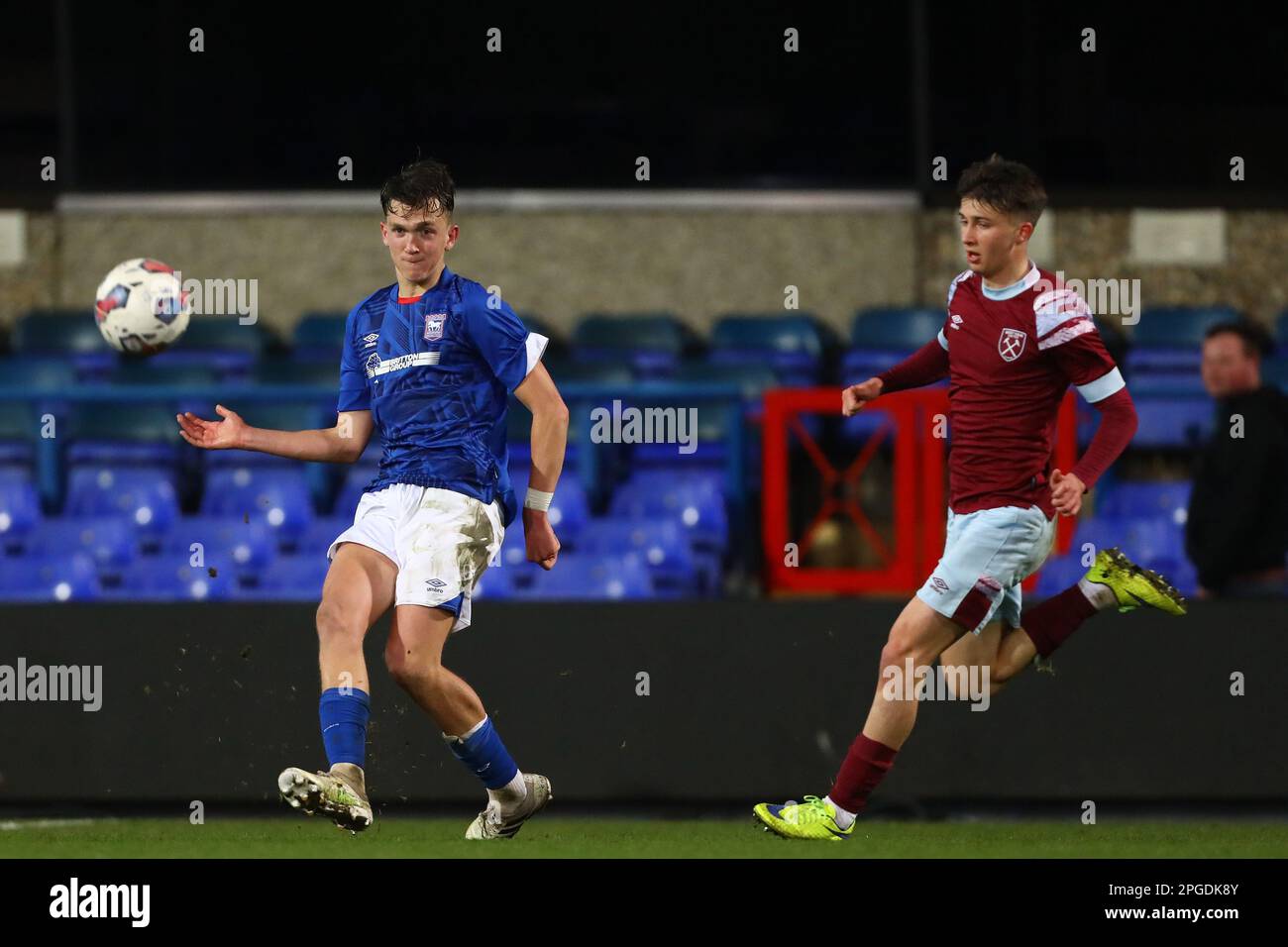 George earthy hi-res stock photography and images - Alamy