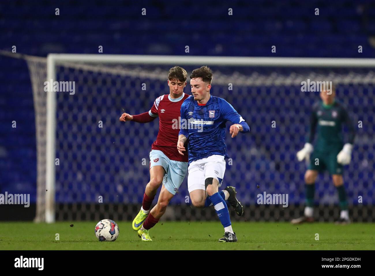 George earthy hi-res stock photography and images - Alamy