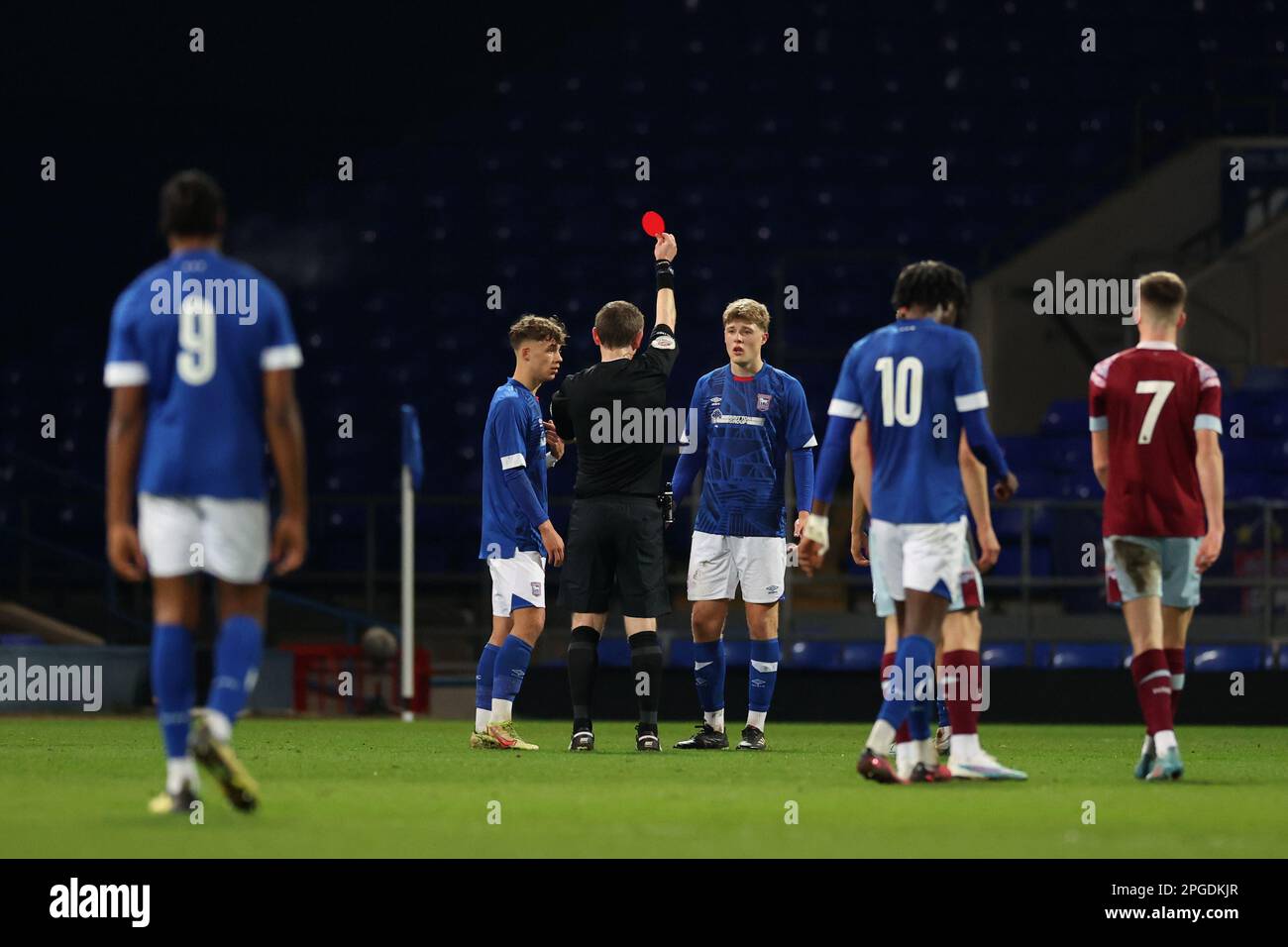 Receives the sixth hi-res stock photography and images - Alamy