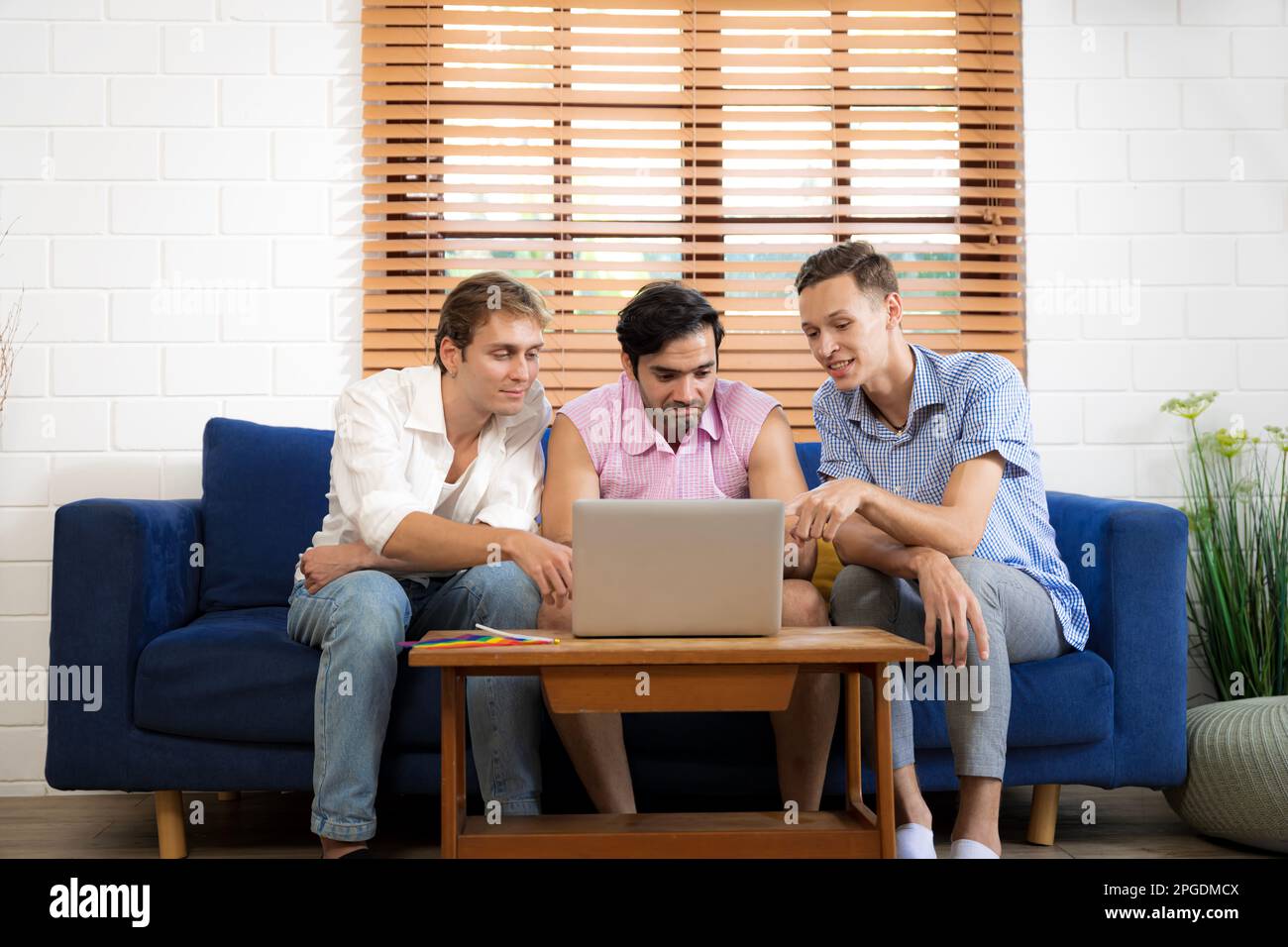 Doing activities hi-res stock photography and images - Alamy