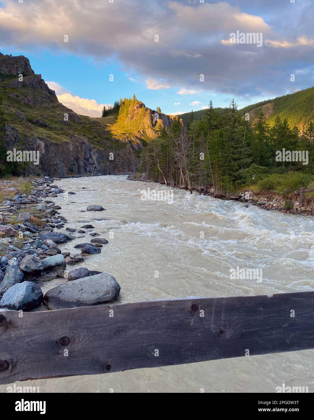 Timber river siberia hi-res stock photography and images - Alamy