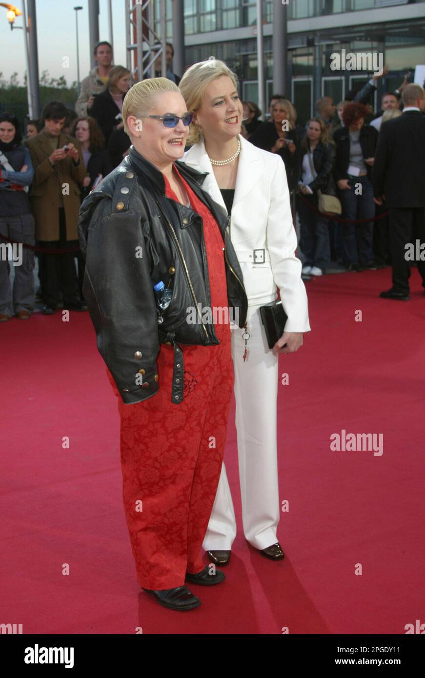 Cornelia scheel hella von sinnen hi-res stock photography and images ...