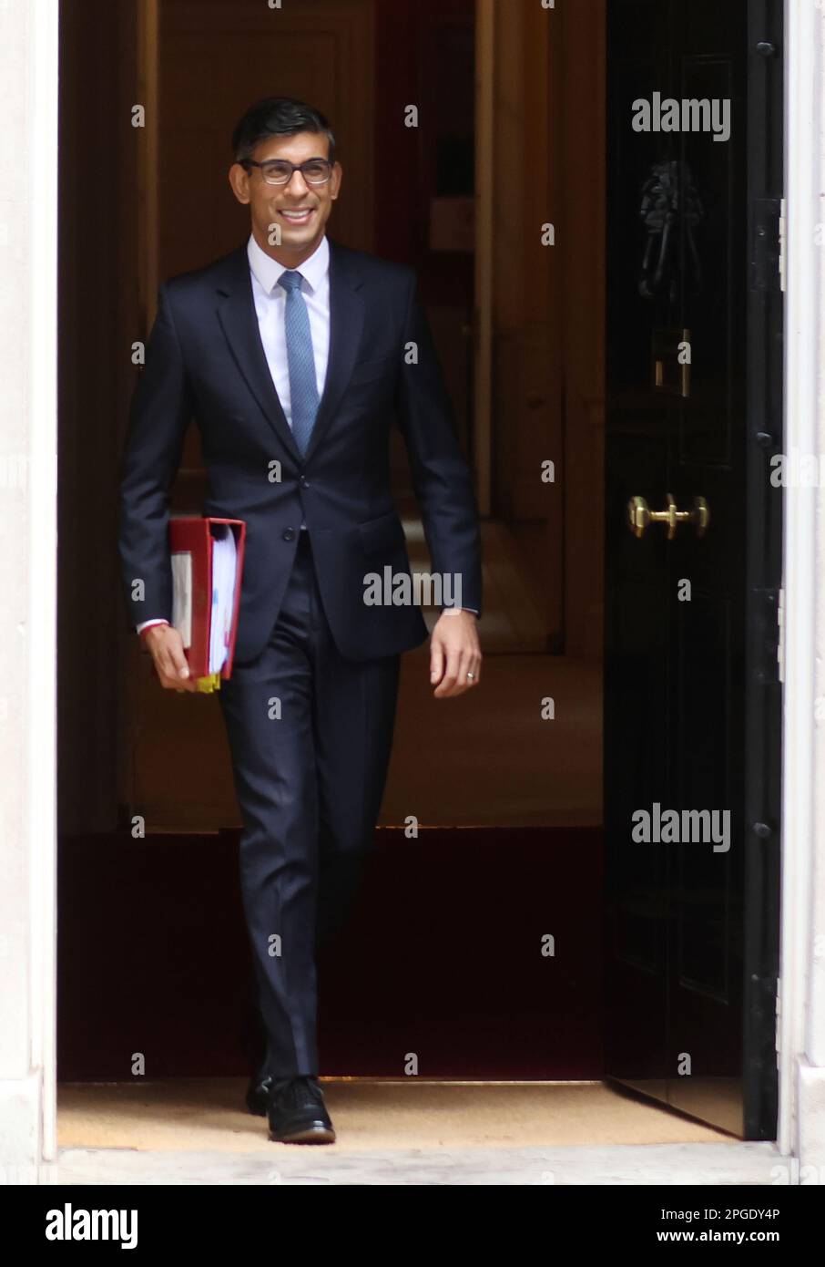 London, UK. 22nd Mar, 2023. British Prime Minister Rishi Sunak leaves No.10 Downing St to attend ...