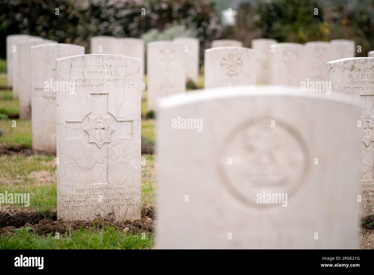 British war graves italy 1945 hi-res stock photography and images - Alamy