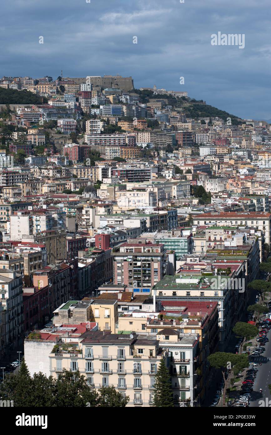 Via chiaia napoli hi-res stock photography and images - Alamy