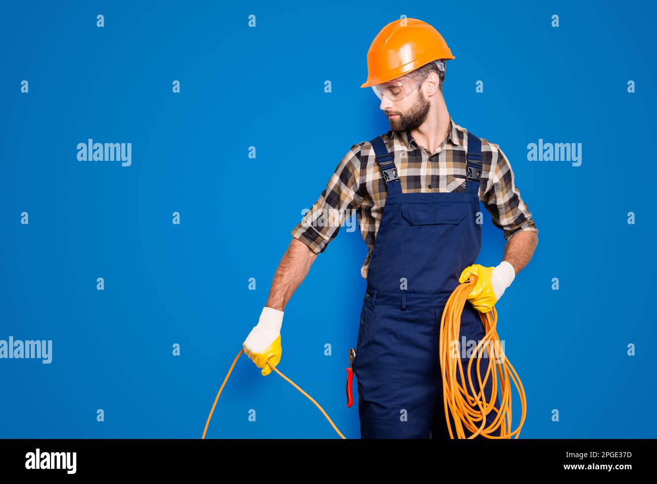 Cable laying process hi-res stock photography and images - Alamy