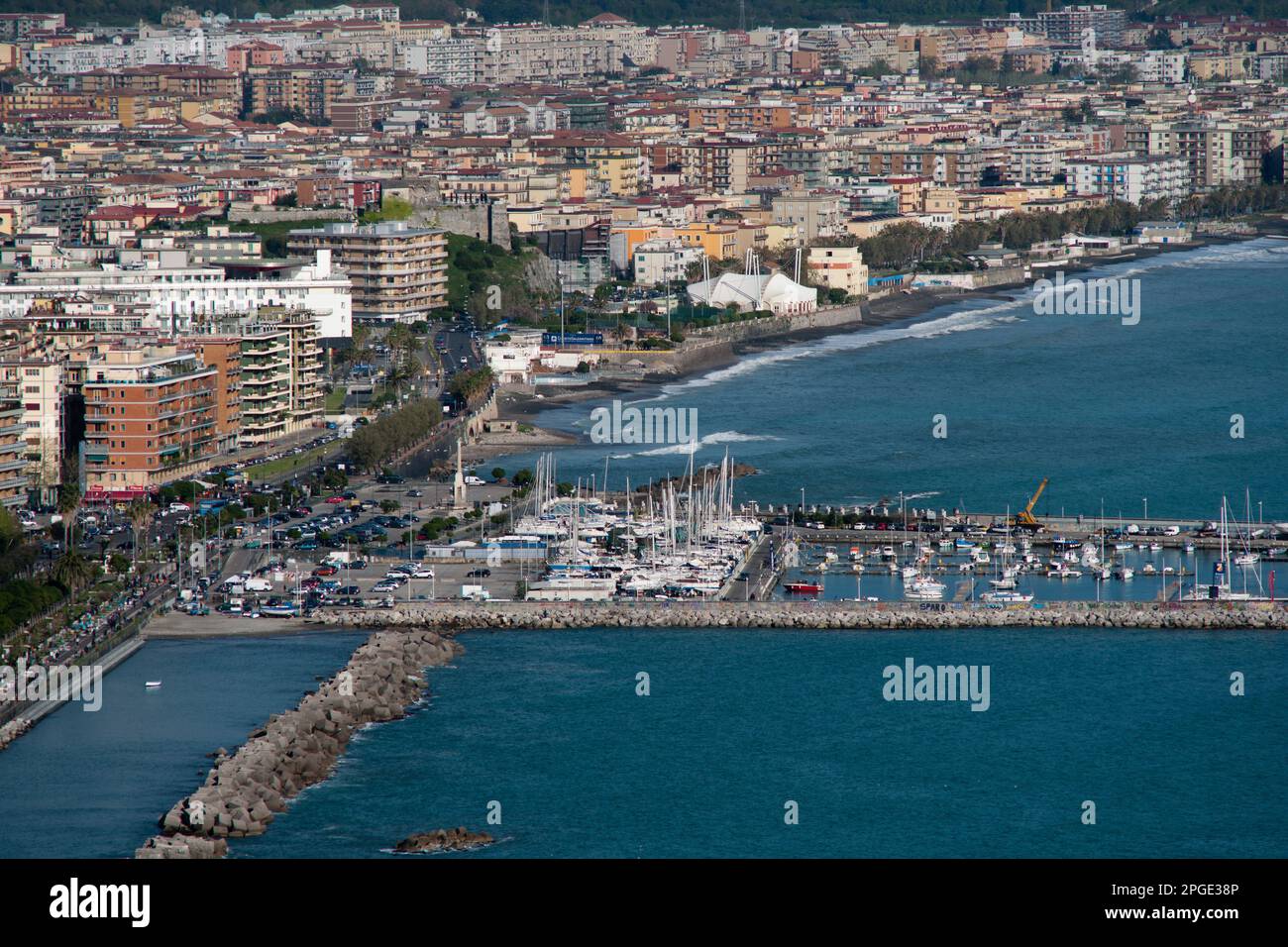 Porto di salerno hi-res stock photography and images - Alamy