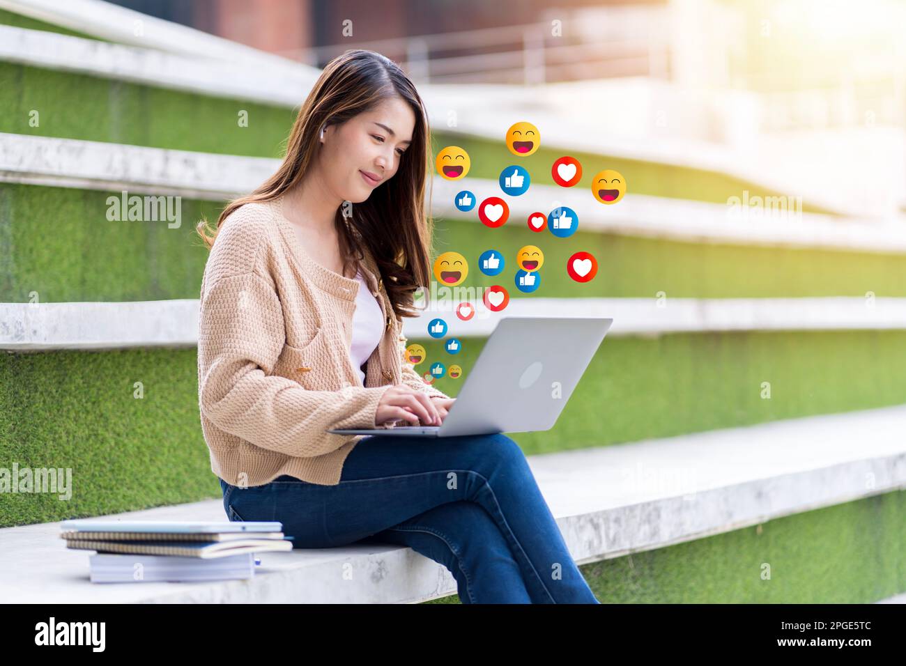 Social media post by a college hi-res stock photography and images - Alamy
