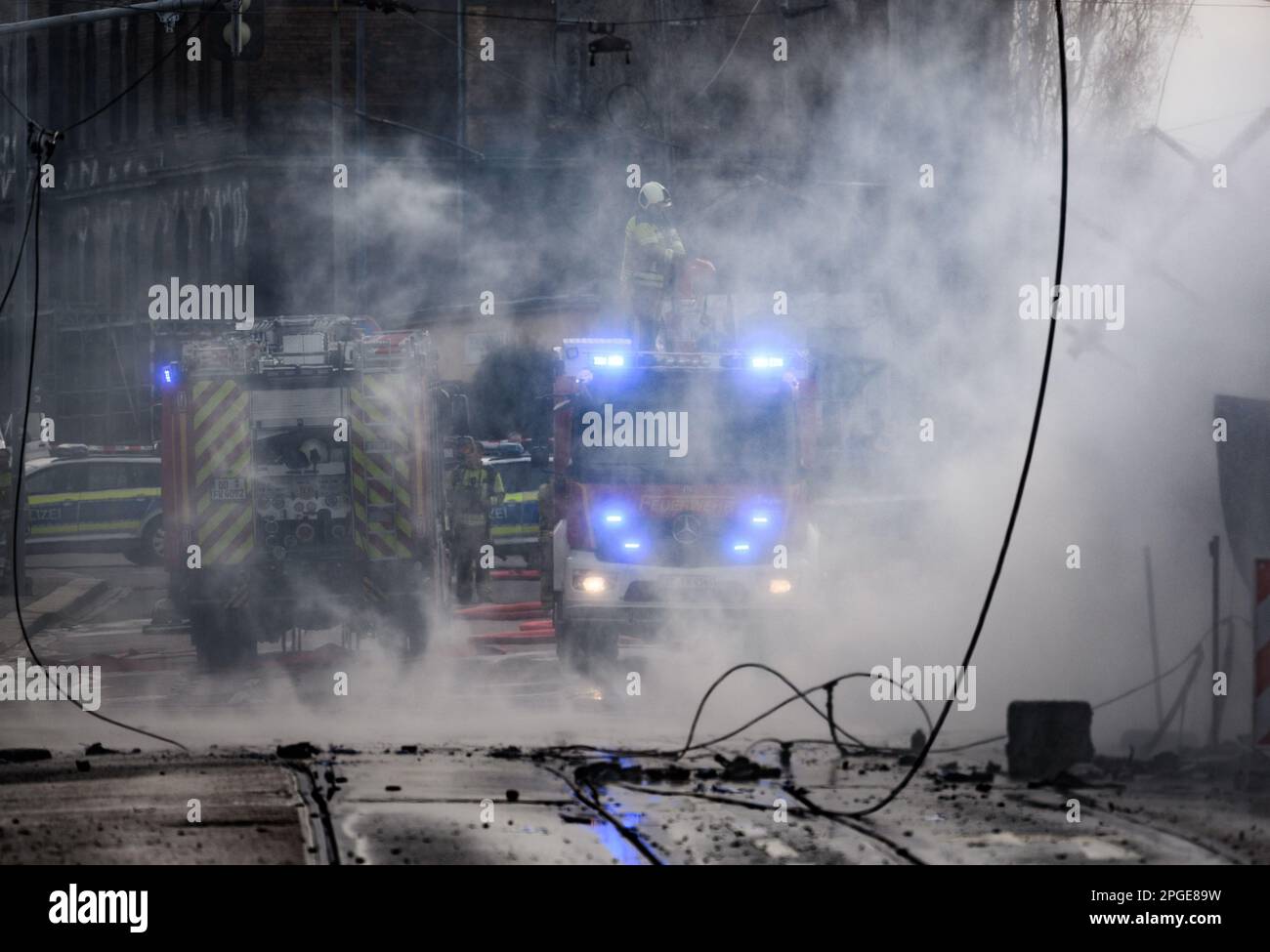 Dresden, Germany. 22nd Mar, 2023. Firefighting operation around a gas ...