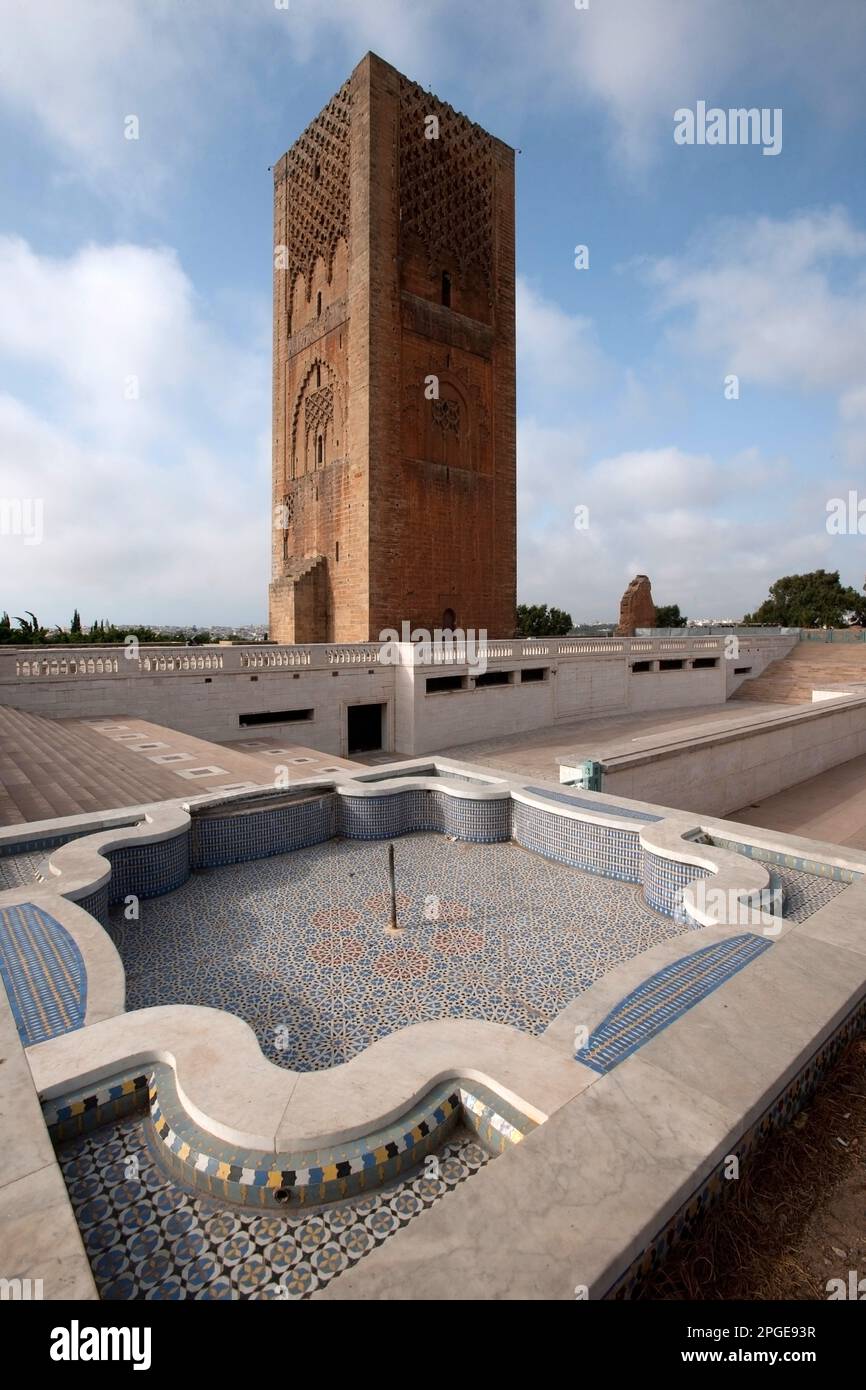 Torre hassan rabat hi-res stock photography and images - Alamy