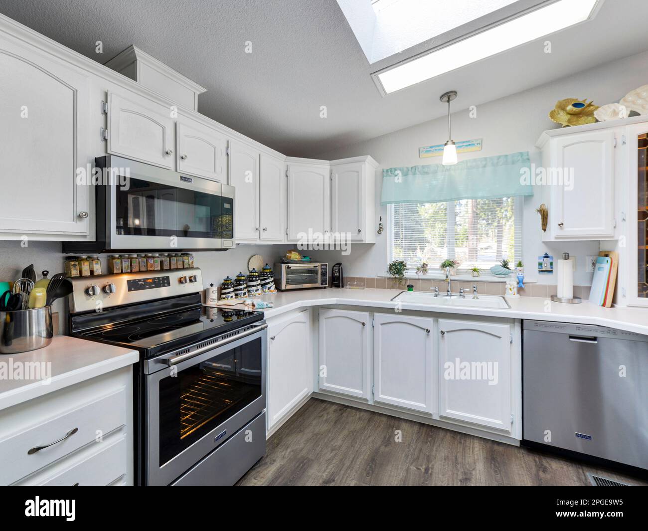 Interior modern interior hi-res stock photography and images - Alamy