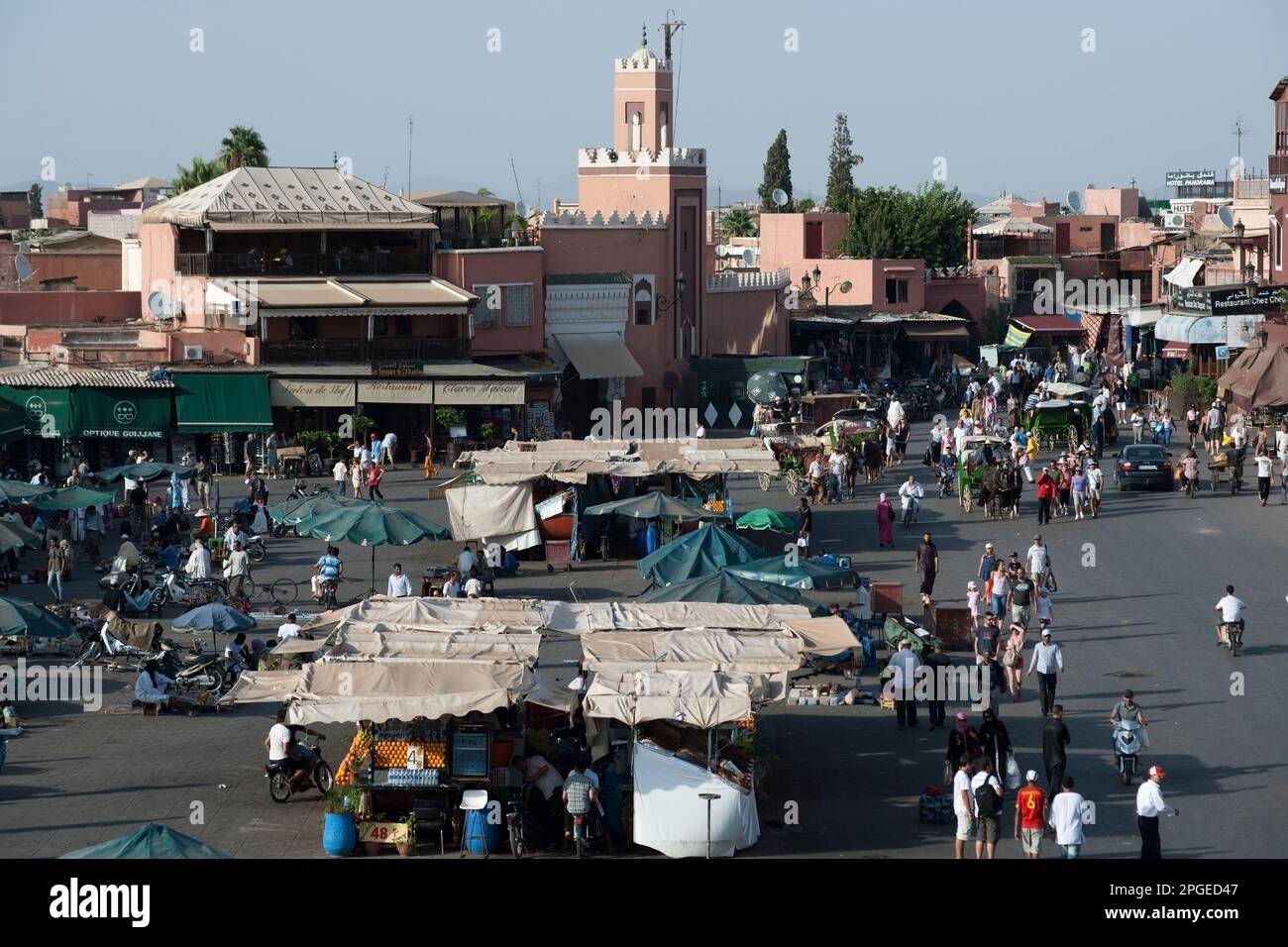 Turisti africa hi-res stock photography and images - Alamy