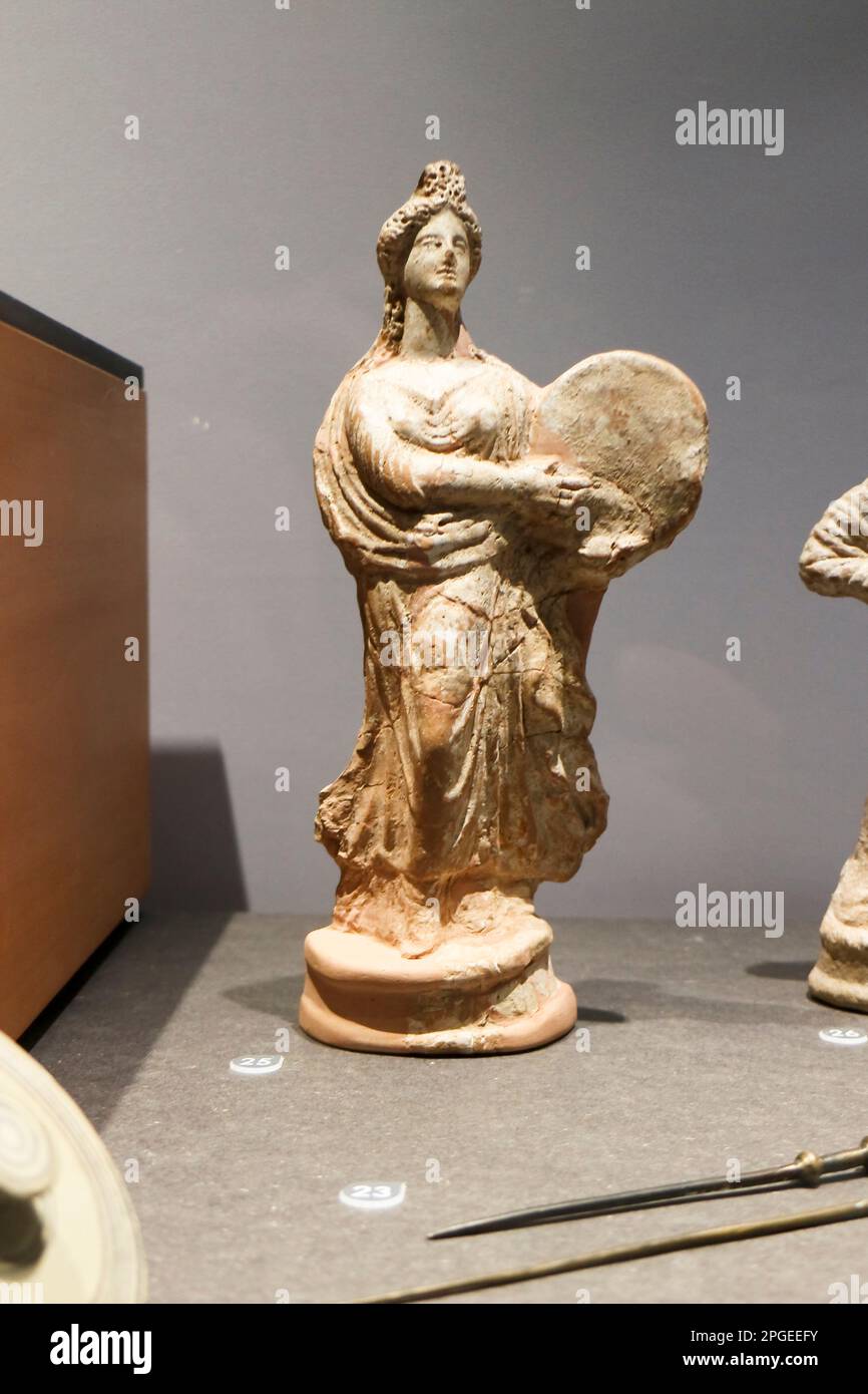 La Vieille Charité MARSEILLE museum : Tambourine player,TANAGRA (GREECE ...