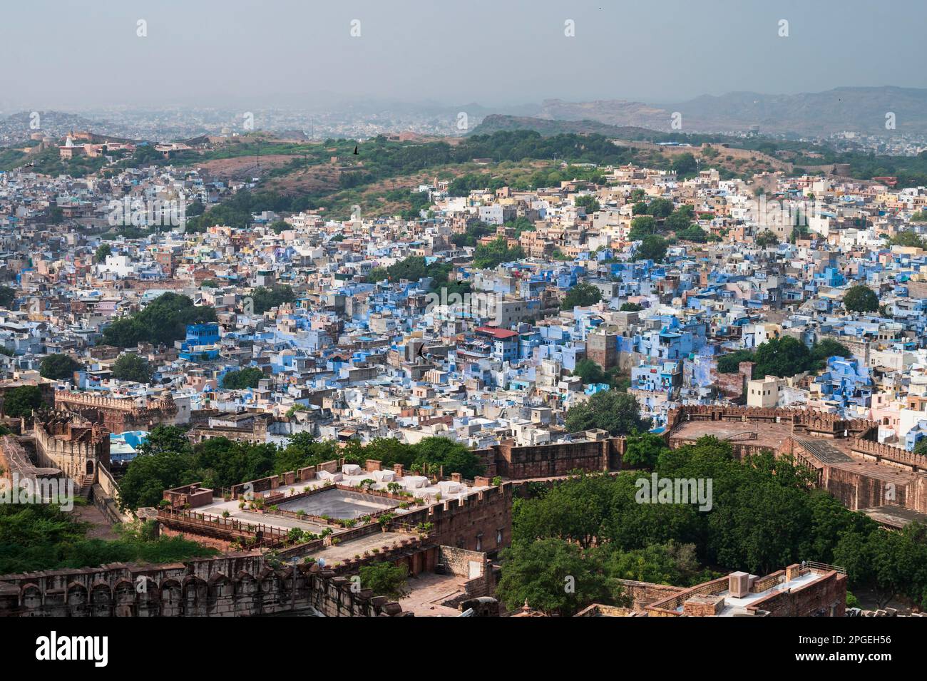 Rajasthani gate hi-res stock photography and images - Alamy
