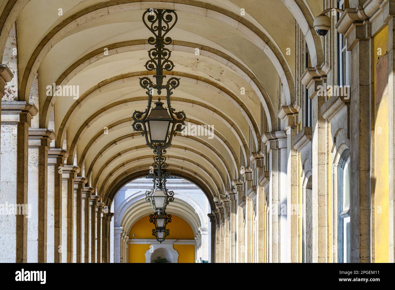 Arches architecture in commerce hi-res stock photography and images - Alamy