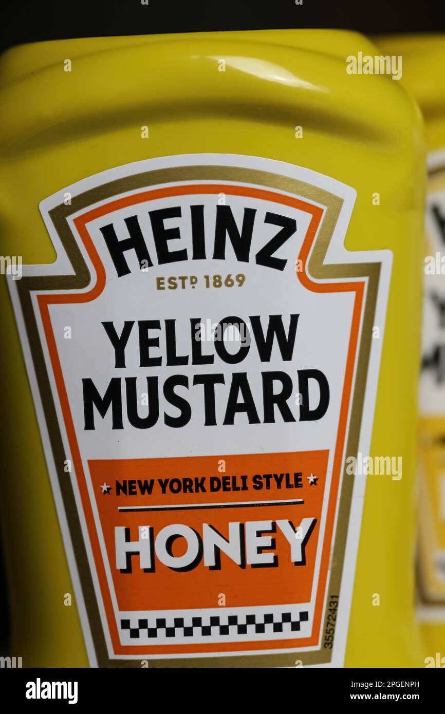 Squeeze logo hi-res stock photography and images - Alamy