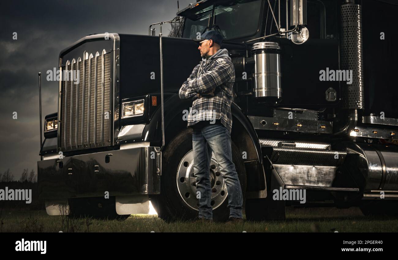 Lorry driver hi-res stock photography and images - Alamy