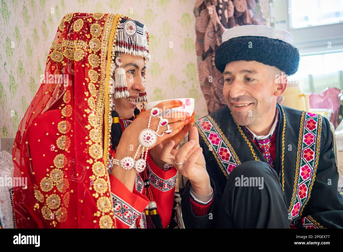 Tajik bride hi-res stock photography and images - Alamy