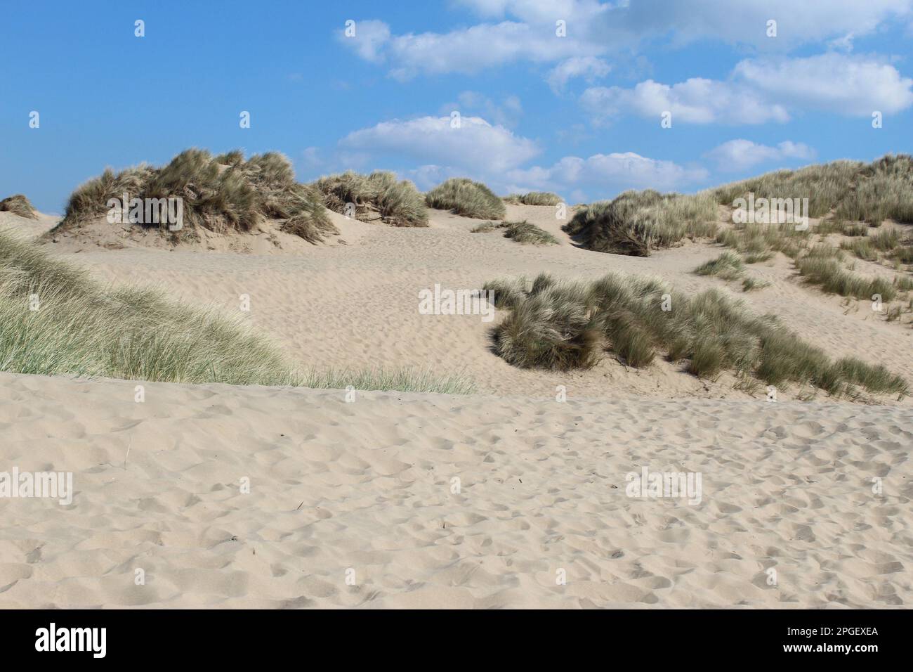 Rolling sand hi-res stock photography and images - Alamy