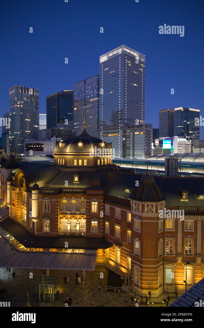 Japan, Tokyo, Marunouchi, Tokyo Station, skyline Stock Photo - Alamy