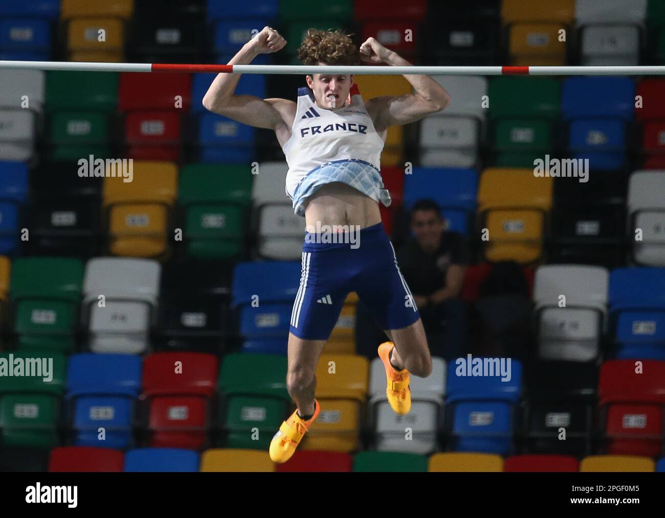 Pole vault men qualification hi-res stock photography and images - Alamy