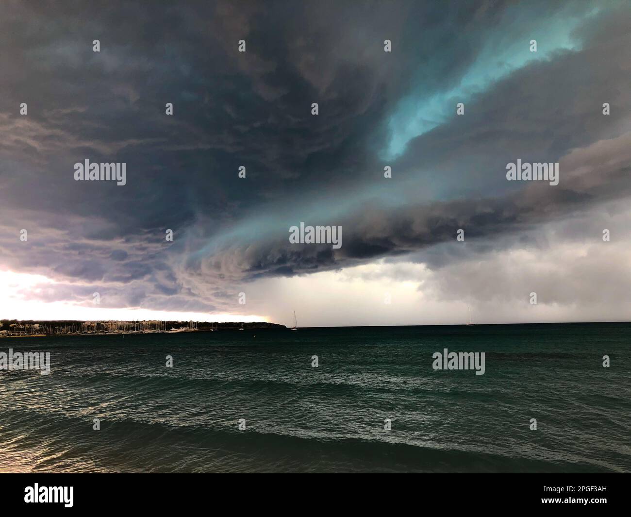 Gigantic storm hi-res stock photography and images - Alamy
