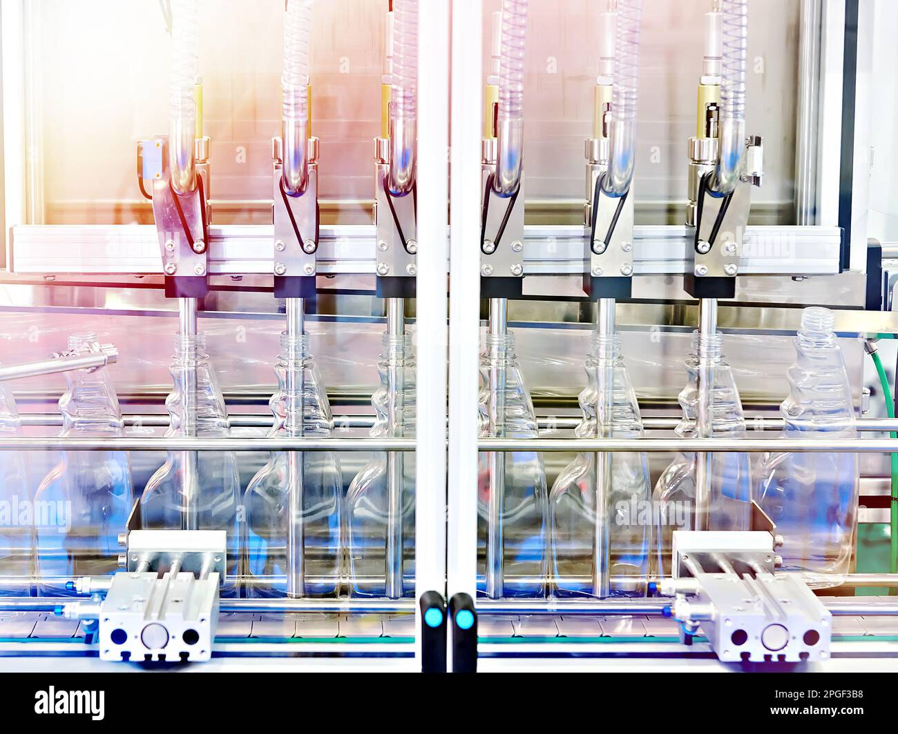 Bottle filling machines hi-res stock photography and images - Alamy