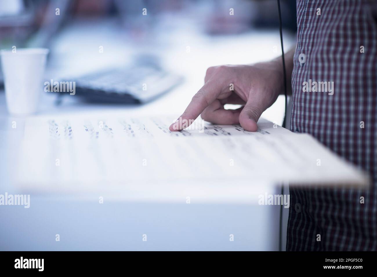 Image human hand pointing paper hi-res stock photography and images - Alamy