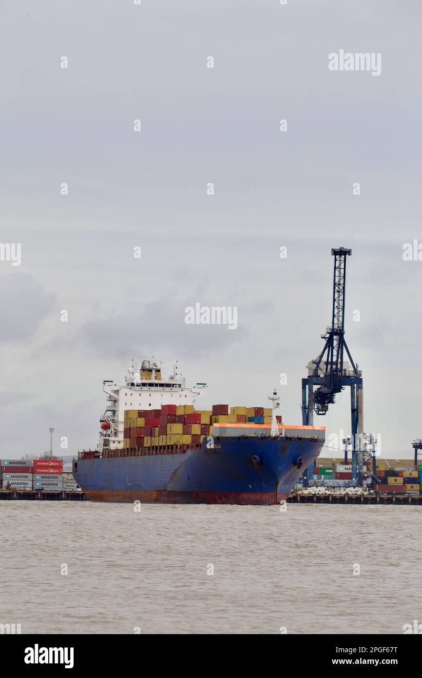 Container ship MSC Mirella leaving the Port of Felixstowe assisted by ...