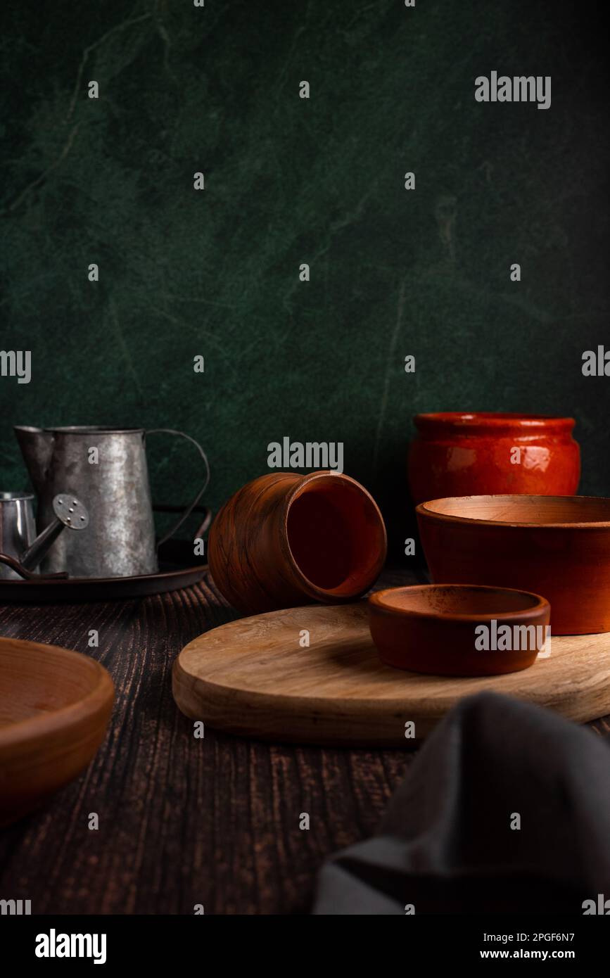 Clay dishes hi-res stock photography and images - Alamy