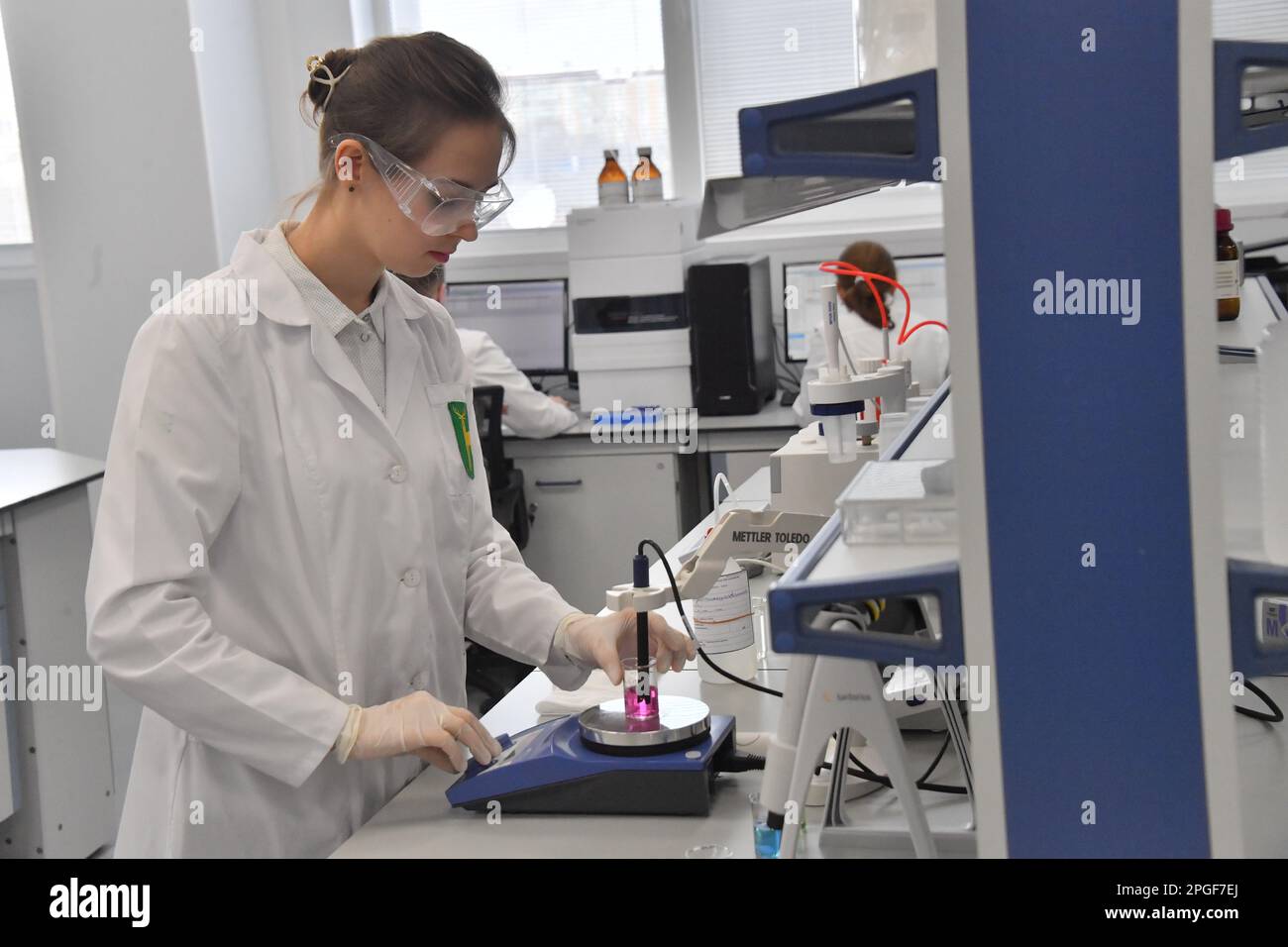 Moscow. Employees of the new scientific and laboratory complex of the Moscow Endocrine Plant in ...