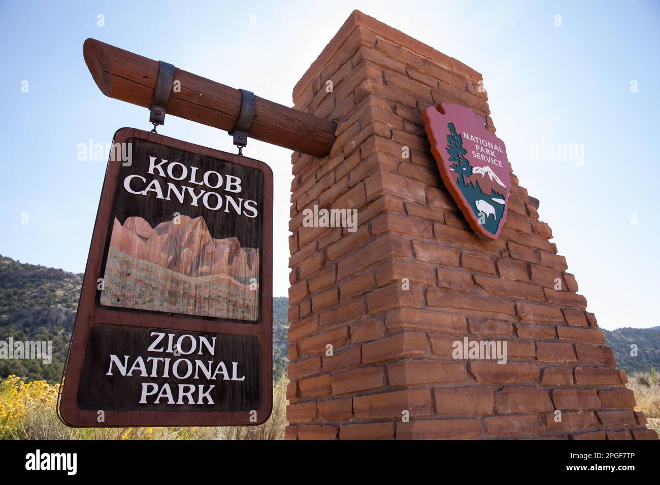 Kolob Canyons Entrance Sign in Zion National Park Stock Photo - Alamy