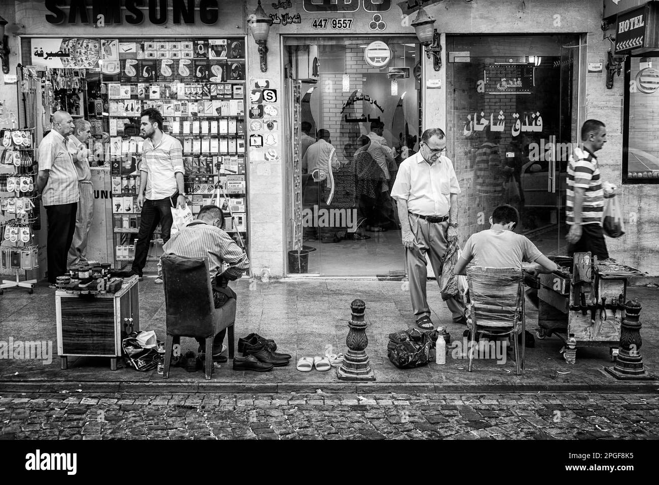 The streets and shops in Erbil City. Iraq Stock Photo - Alamy