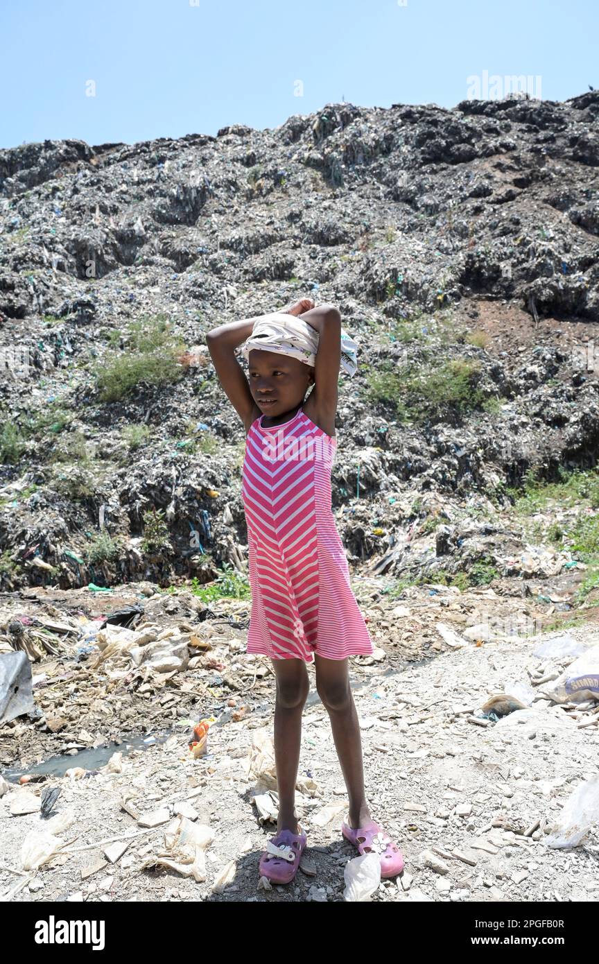 KENYA, Nairobi, Korogocho slum, Dandora waste dumping site / KENIA ...